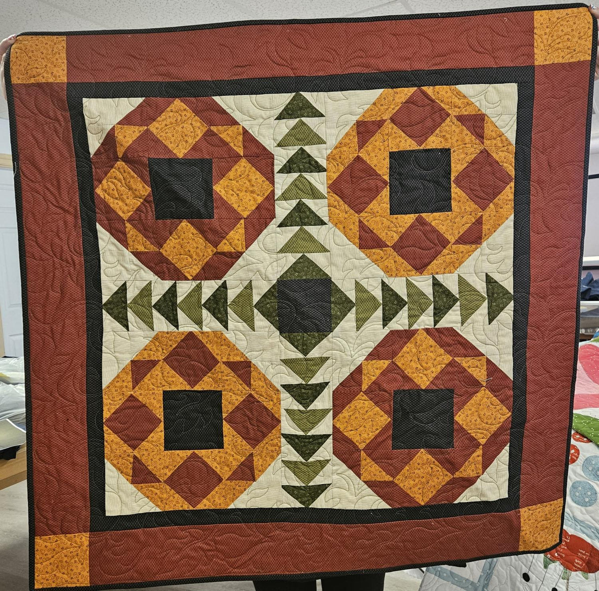 Store Sample Riley Blake's November Table Topper – The Sewing Gallery